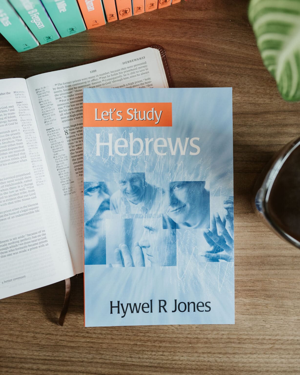 Let’s Study Hebrews by Hywel R. Jones | Banner of Truth USA
